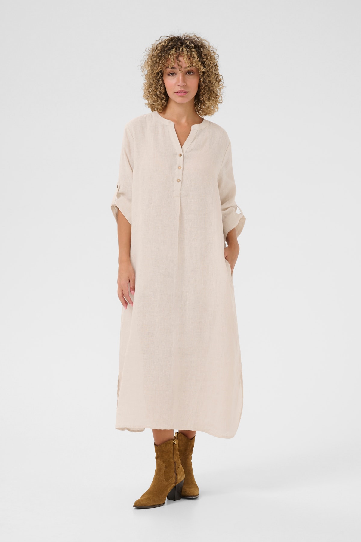 CRBellis Linen dress in crispy sand colour