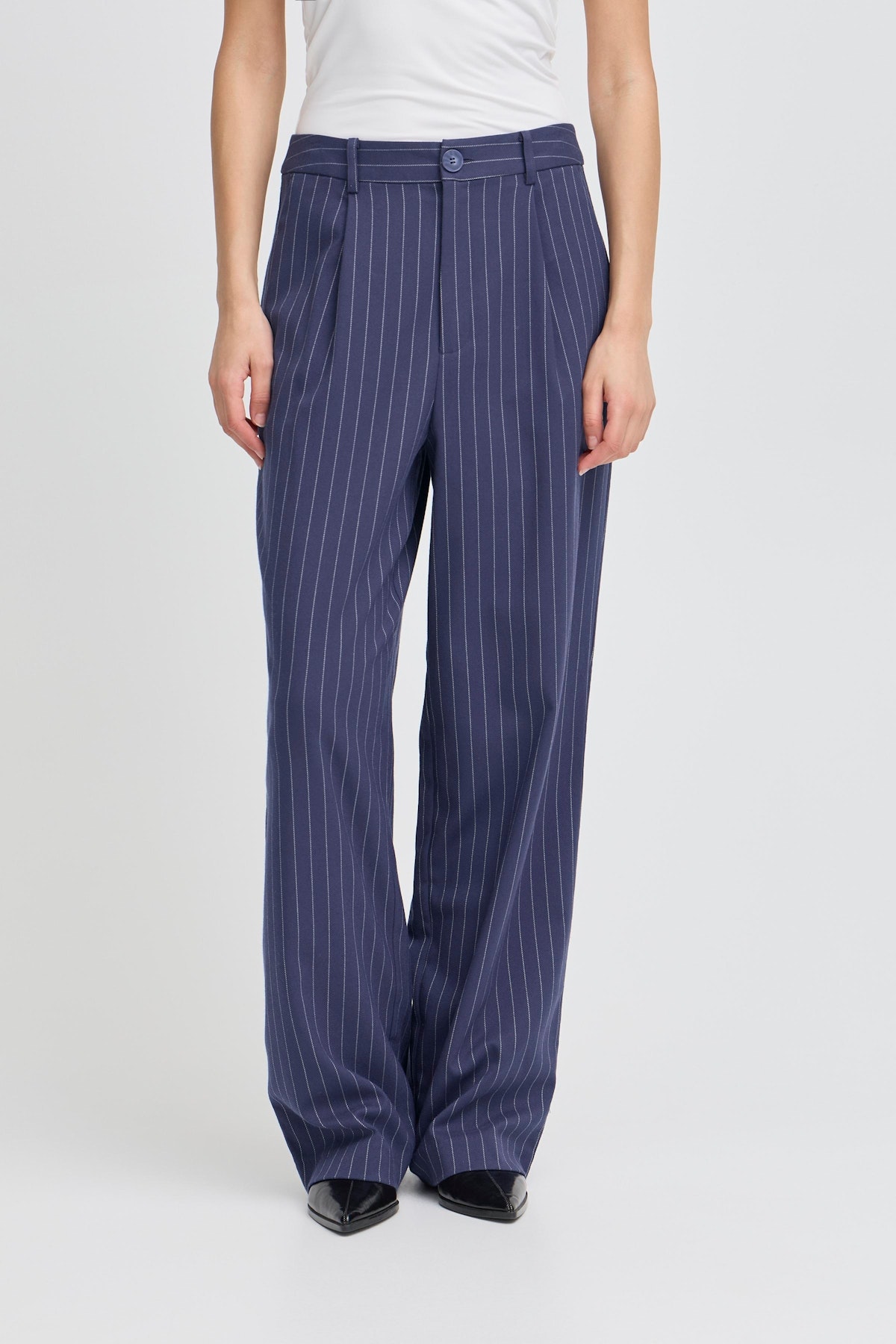 IHLANOLA Trousers in patriot blue colour | ICHI