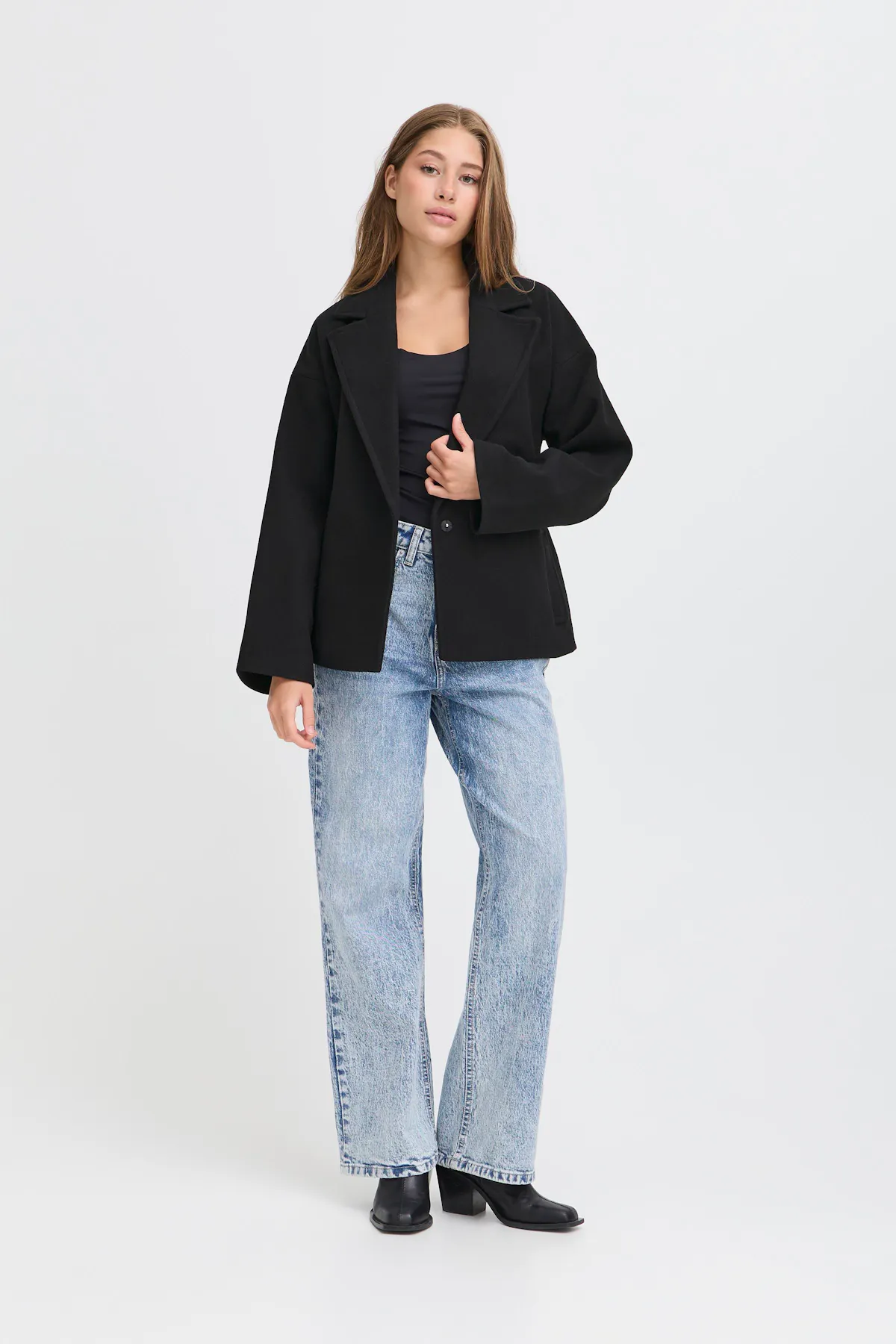 IHJANNET Outerwear in black polyester | ICHI