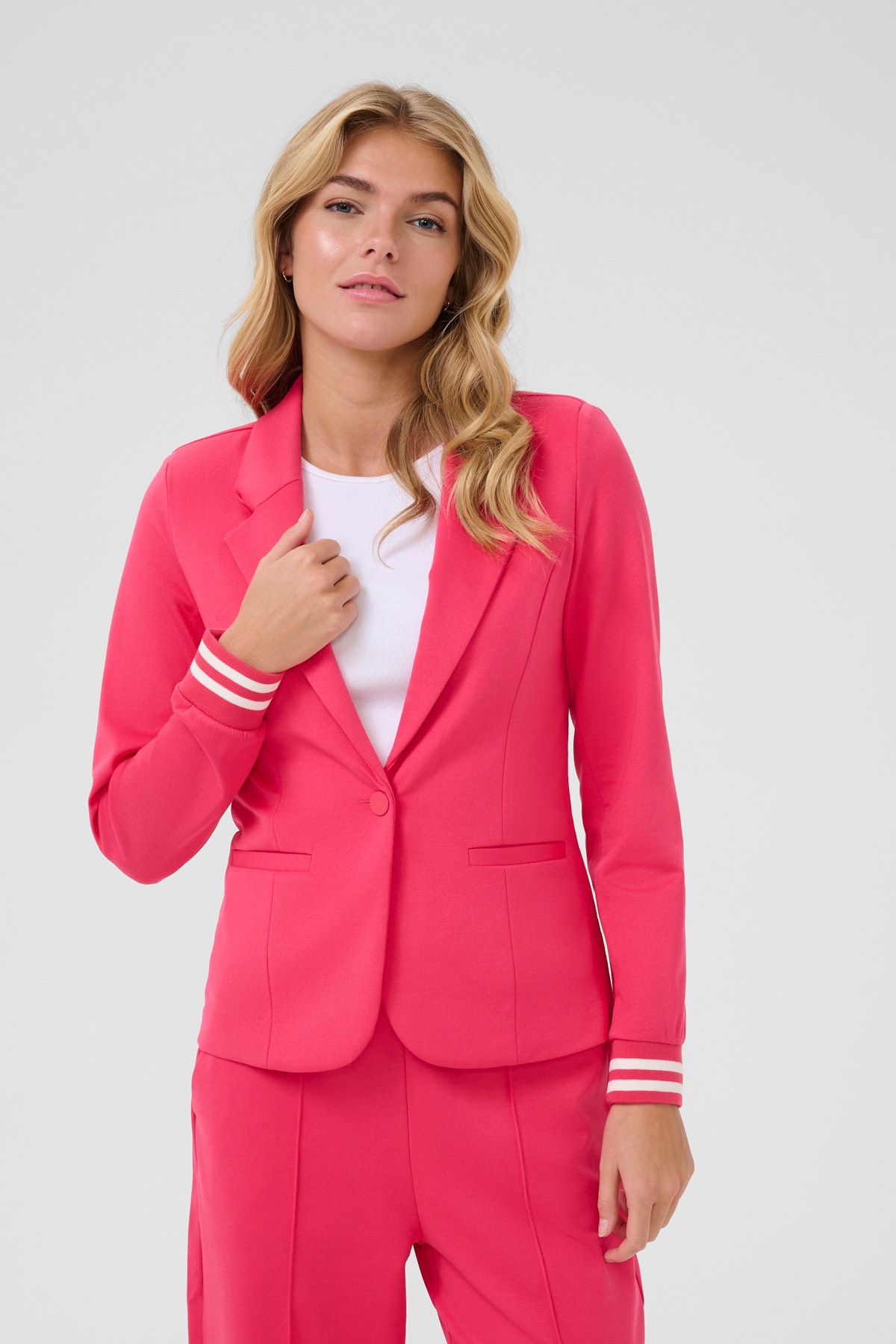 KAKinnie Blazer in rasberry/chalk stripe colour | KAFFE Clothing