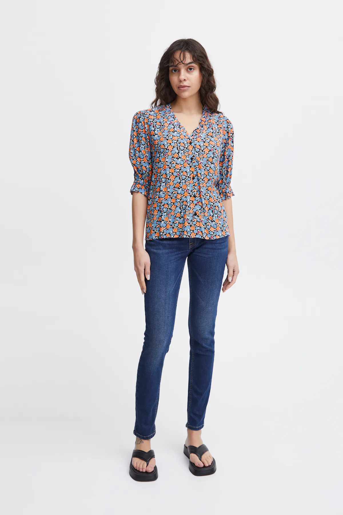 IHYESIM Shirt in multi flower aop colour | ICHI