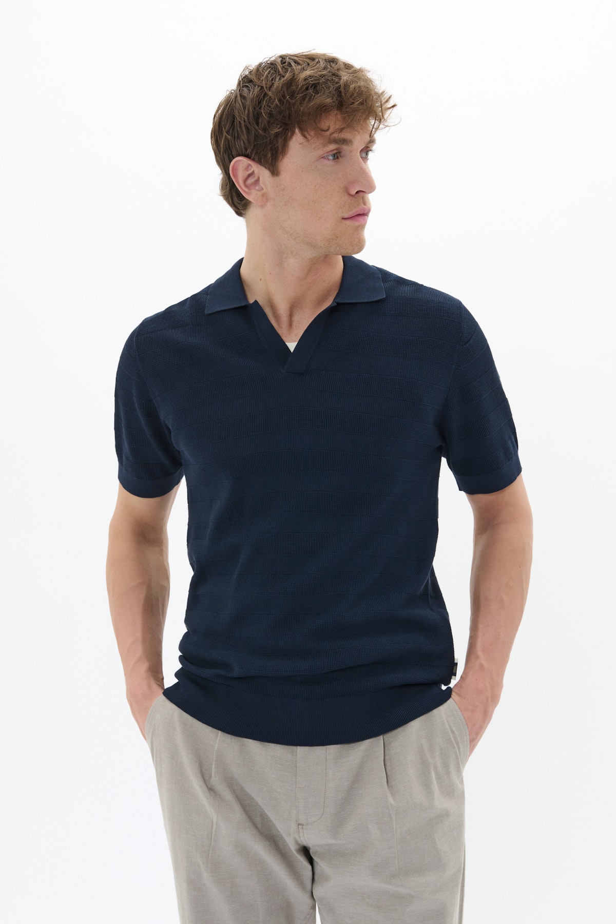MApolo Heritage Pullover in dark navy cotton