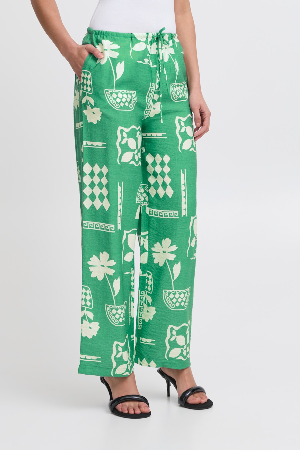 IHYETTA Trousers in pine green resort colour | ICHI