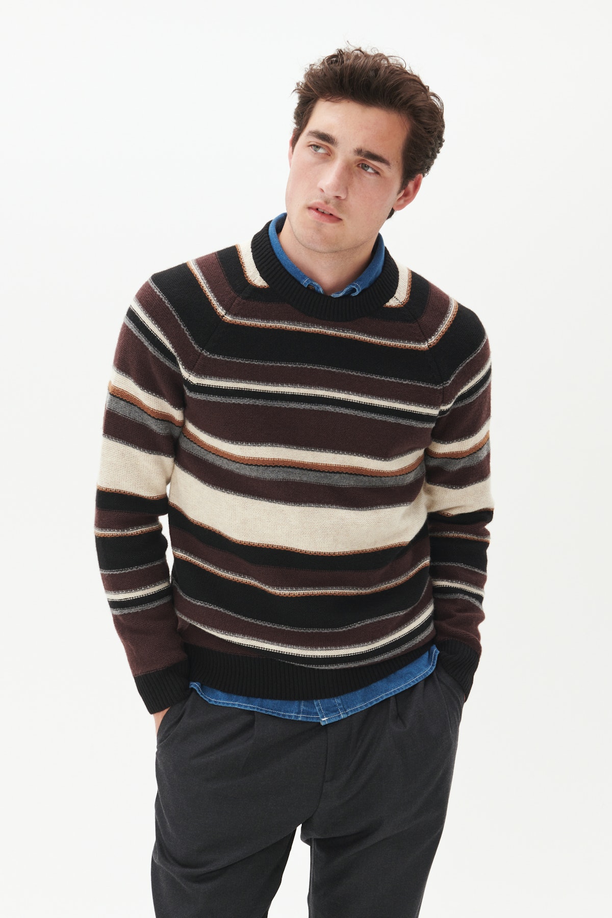 MAjobo Pullover in bitter chocolate colour | Matinique