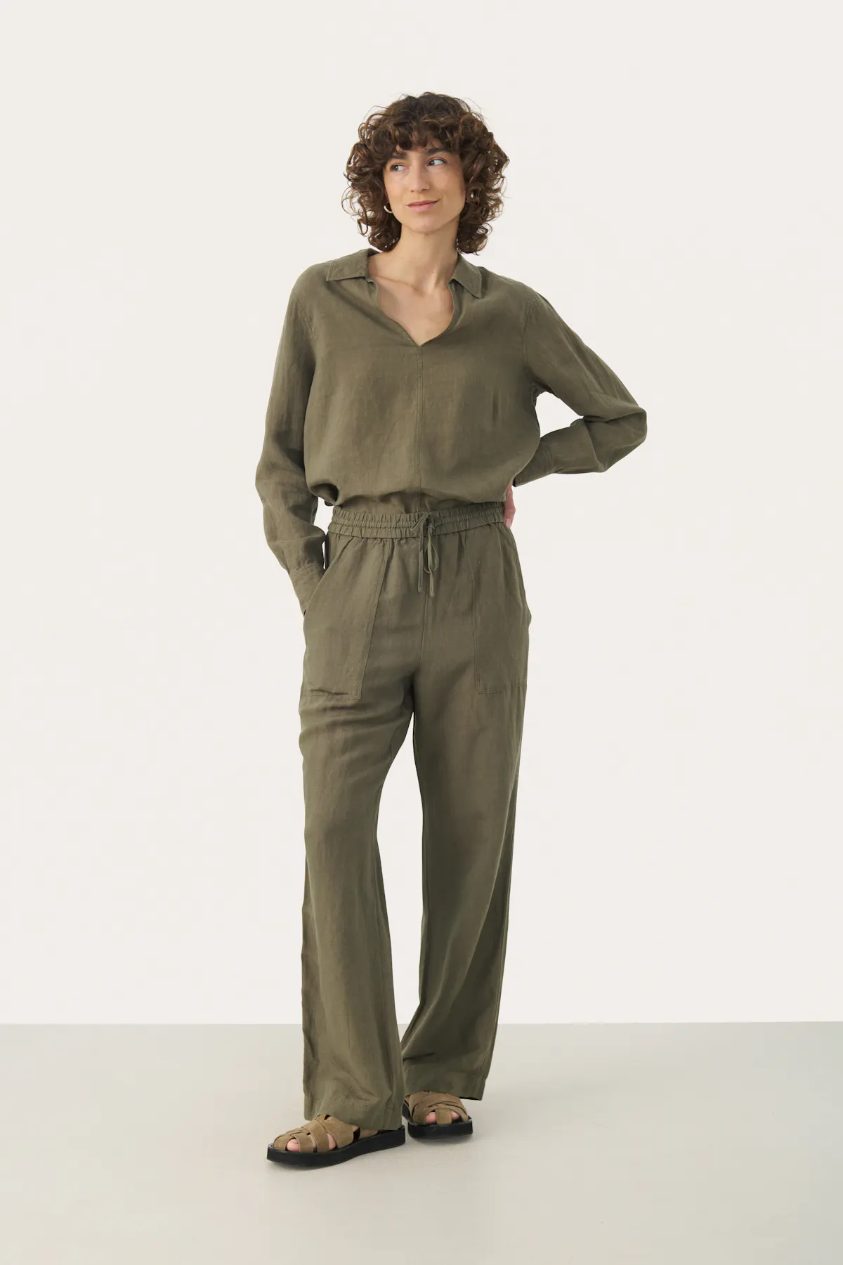 EniolaPW Trousers in kalamata colour