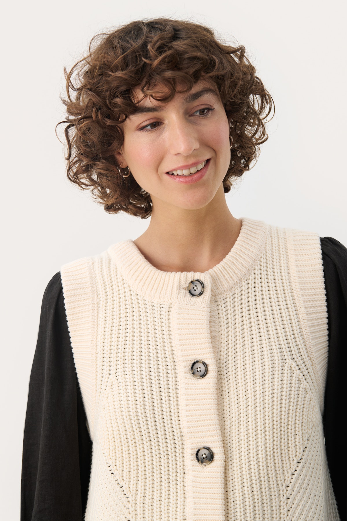 NoemiePW Waistcoat in whitecap gray colour | Part Two